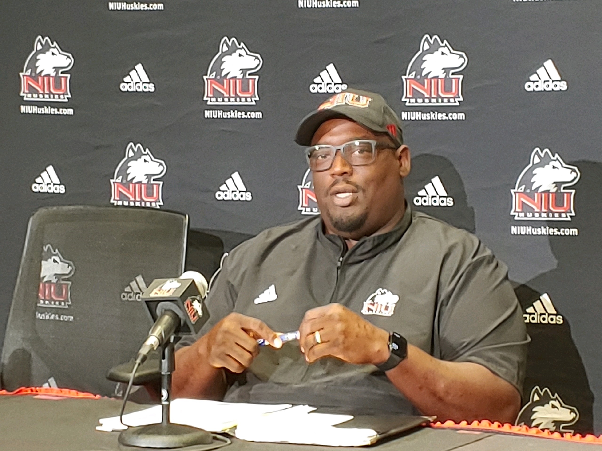 NIU Huskies Continue Their Preparations For Holy Cross On Saturday ...