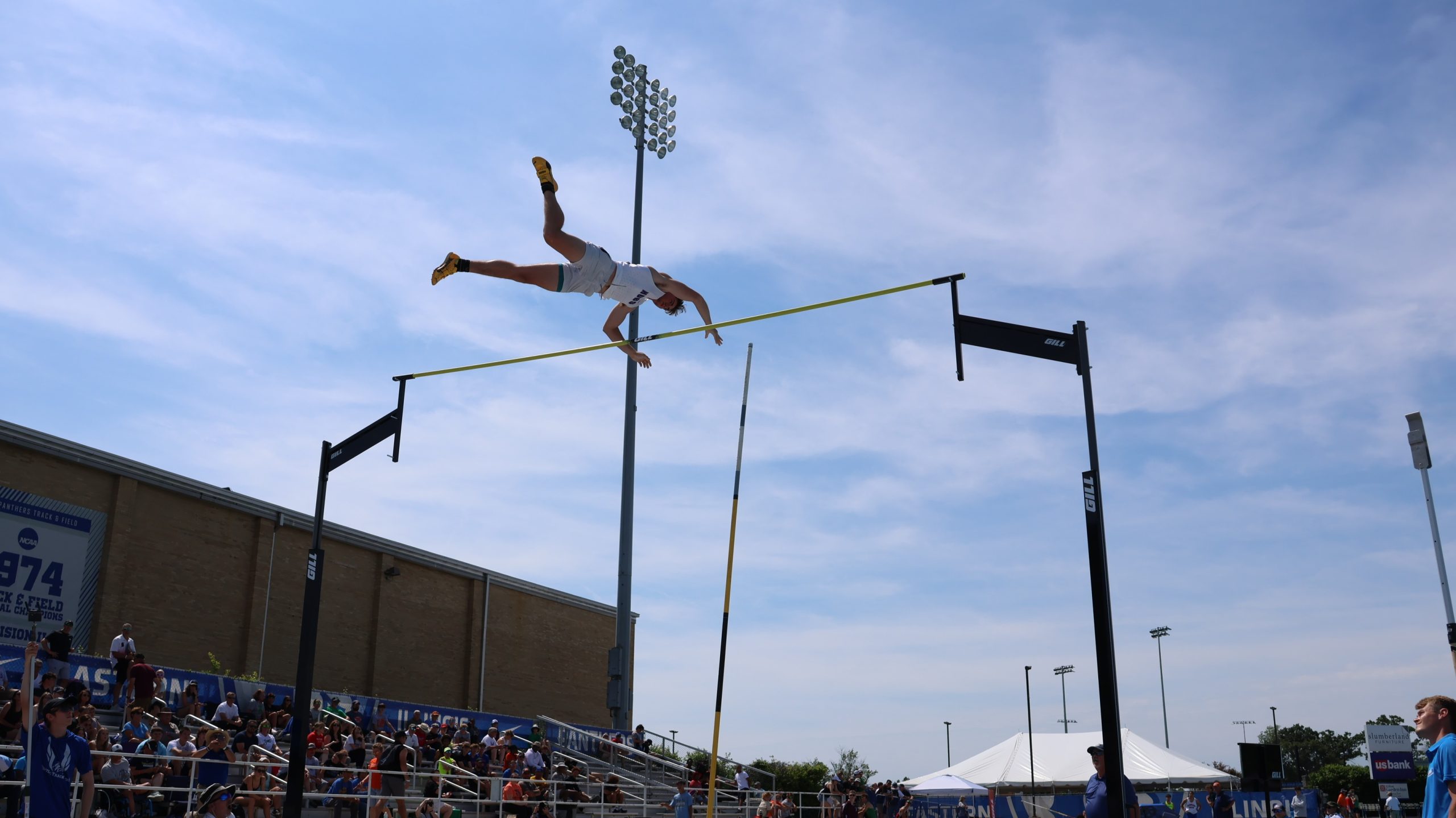 Rochelle's Andrew Nuyen Is In The Finals Saturday At The Boys Class 2A ...